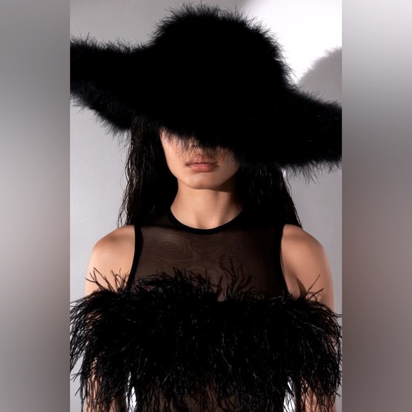 AKIRA | Other | Last One Left Akira Label Make It Fab Quinn Ostrich ...